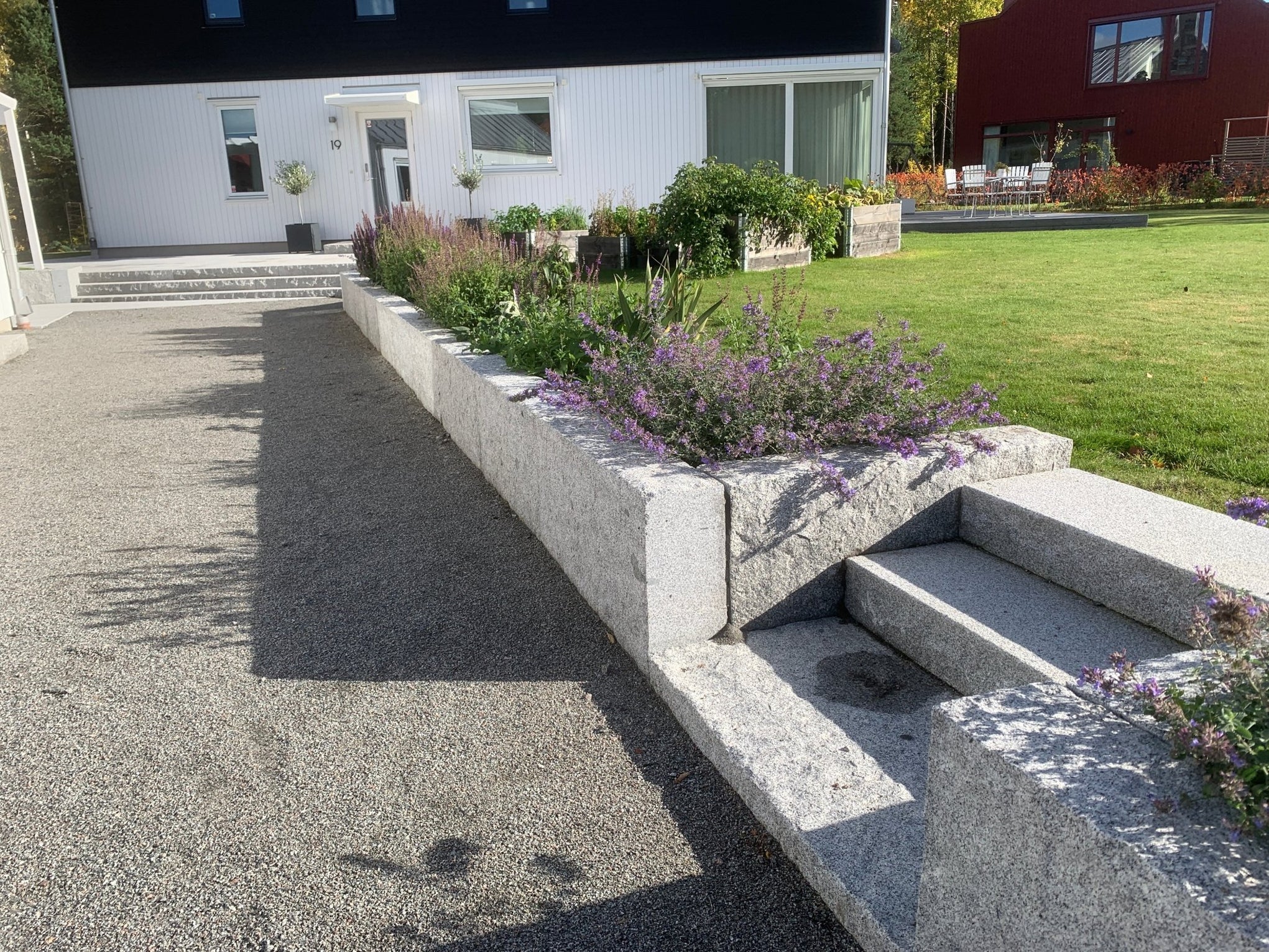 Blockstensmur Bergama Granit Rustik Grå 1000x400— Stenbolaget