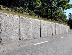 Blockstensmur Bergama Granit Rustik Grå 1000x400— Stenbolaget