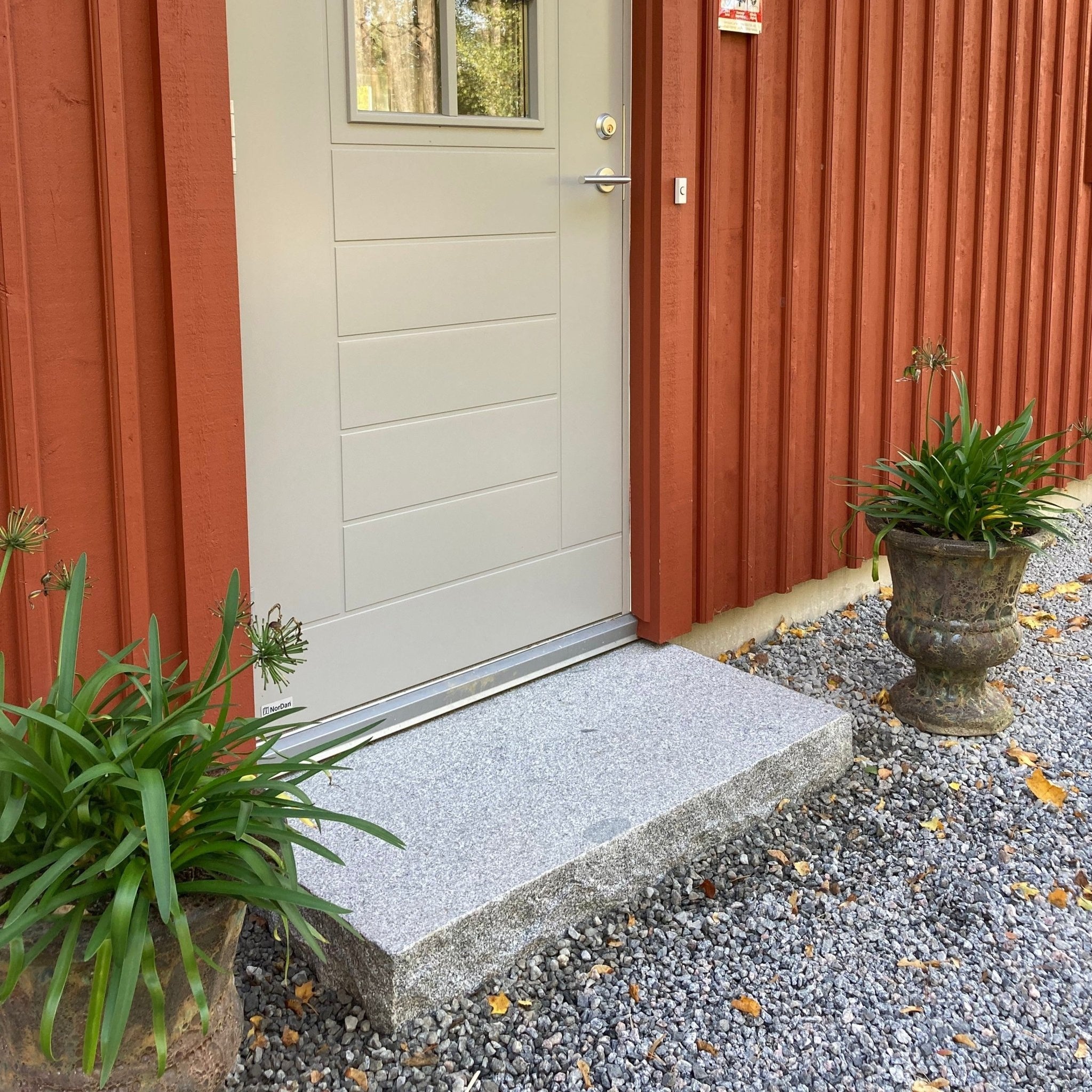 Entrétrappa Bergama Granit Grå Rekt. 1100x550x150— Stenbolaget